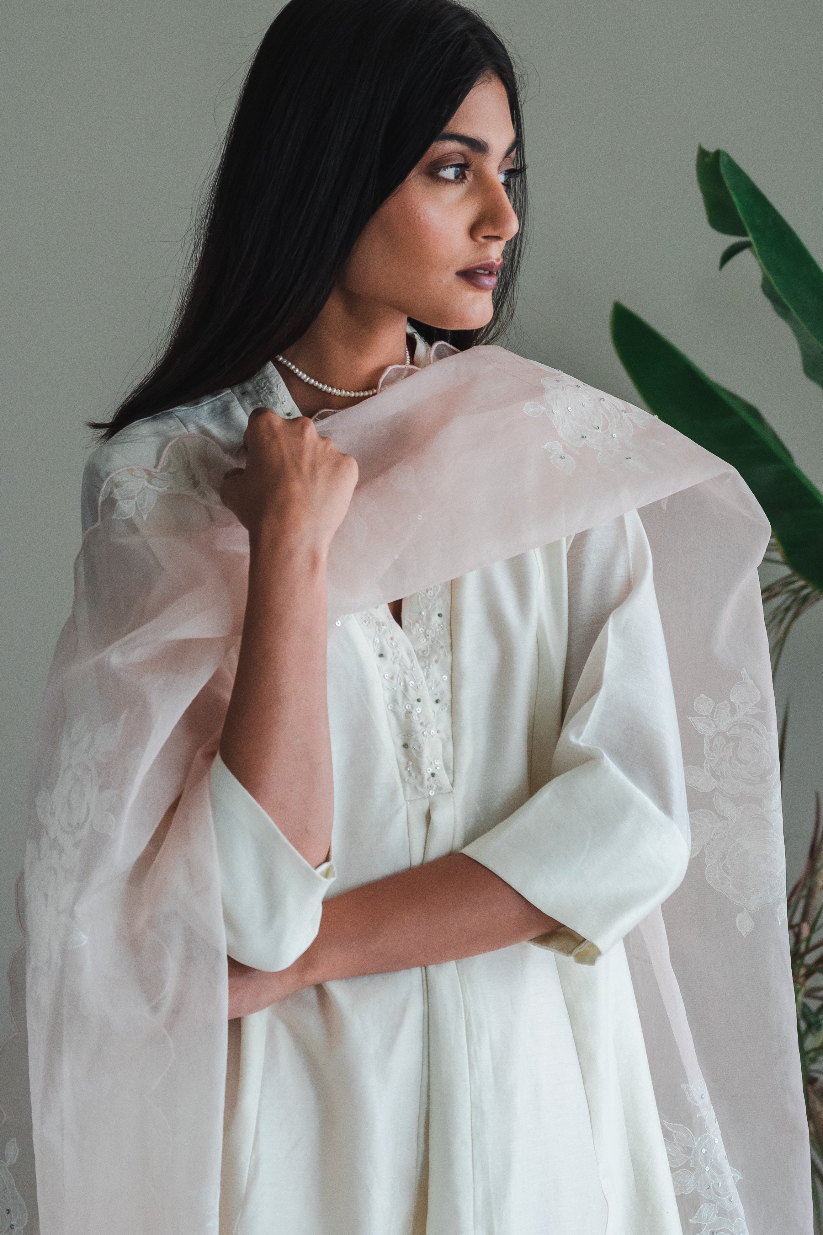 Mini Anarkali In Ivory Chanderi With Shalwar – Shorshe Clothing